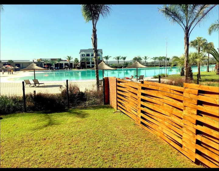 Lagoon Facing Family Home In Secure Resort - Pretoria