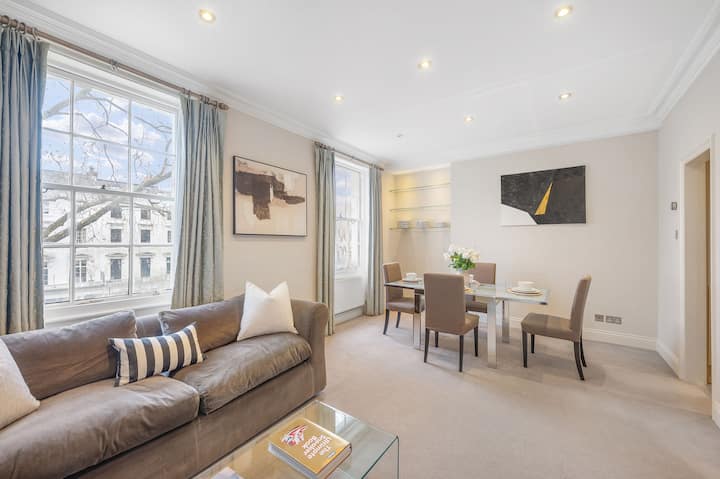 Knightsbridge Garden View Apartment Near Harrods - London