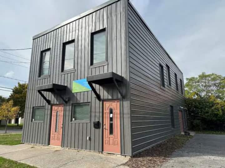 Minutes Walk Away From Armory Square! - Syracuse, NY