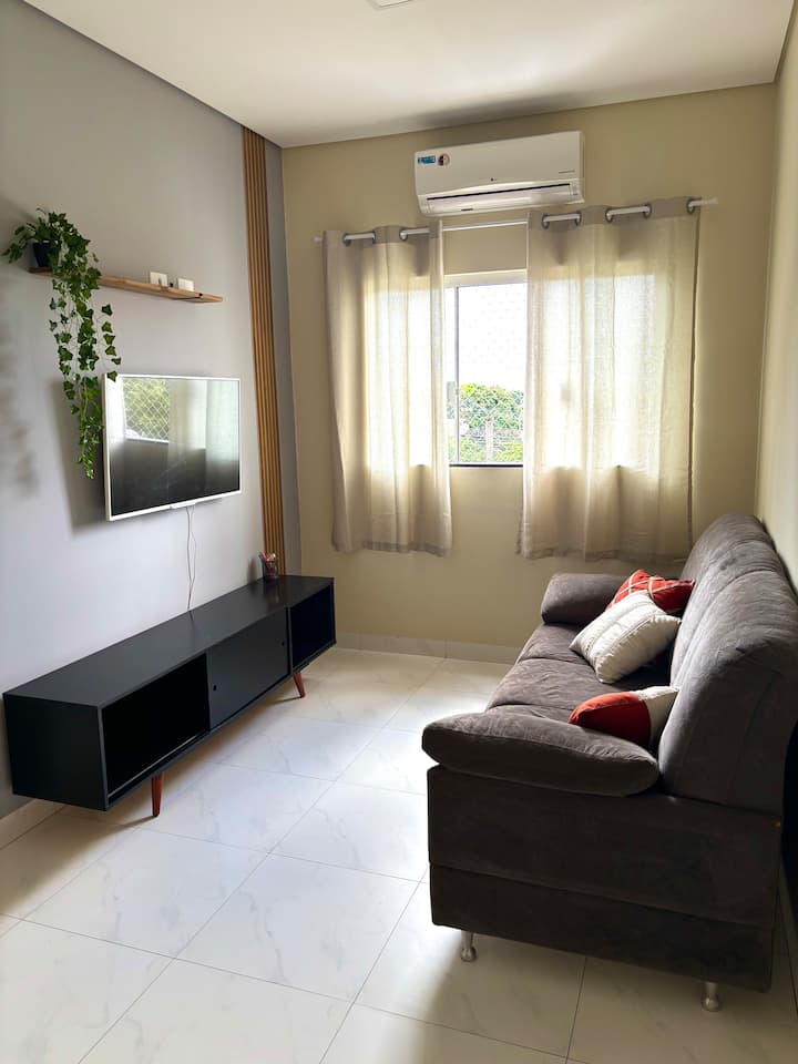 Apartamento 2 Quartos Com 1 Vaga, Ar Cond. E Wifi - Maringá