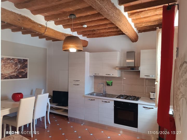 La Casetta Del Poggio è Una Dimora Tipica Toscana - Prato