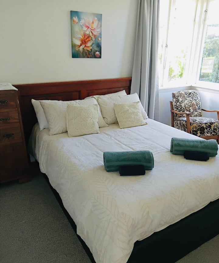 Cosy Country Town Waimate House
3 Bdrm - Waimate