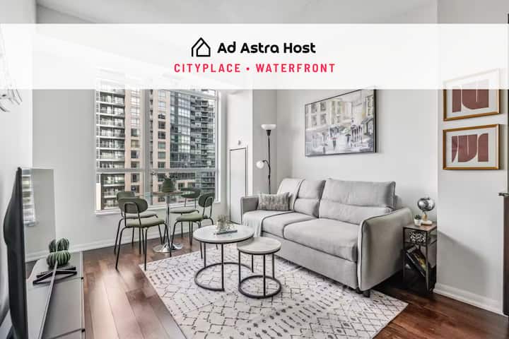 Central 2br Condo Downtown | Lakeshore | Parking - Toronto, ON