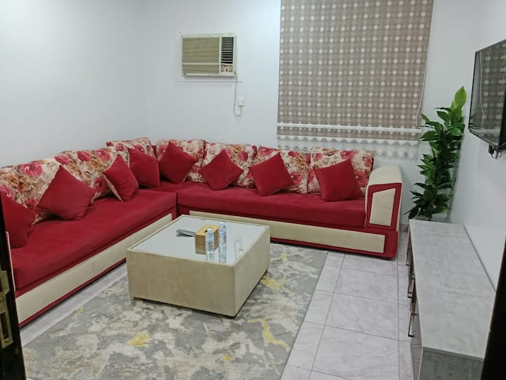 شقة واسعة قريبة من الحرم - Medina, Saudi Arabia