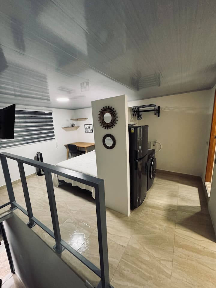 Moderno Apto Cerca De Zona Turística Y Comercial - Medellín