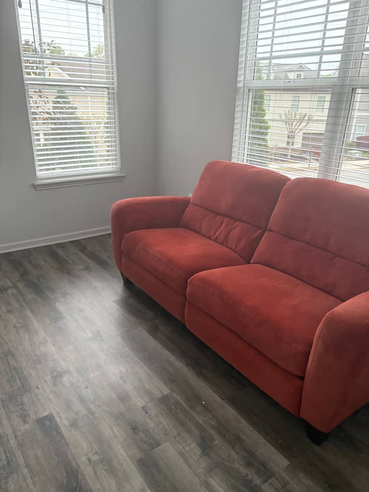 Charming 3 Bedroom Apartment - Smyrna, GA