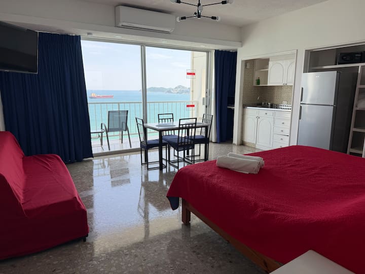 Suite Con Balcón, A Pie De Playa Y Vista Al Mar - Acapulco