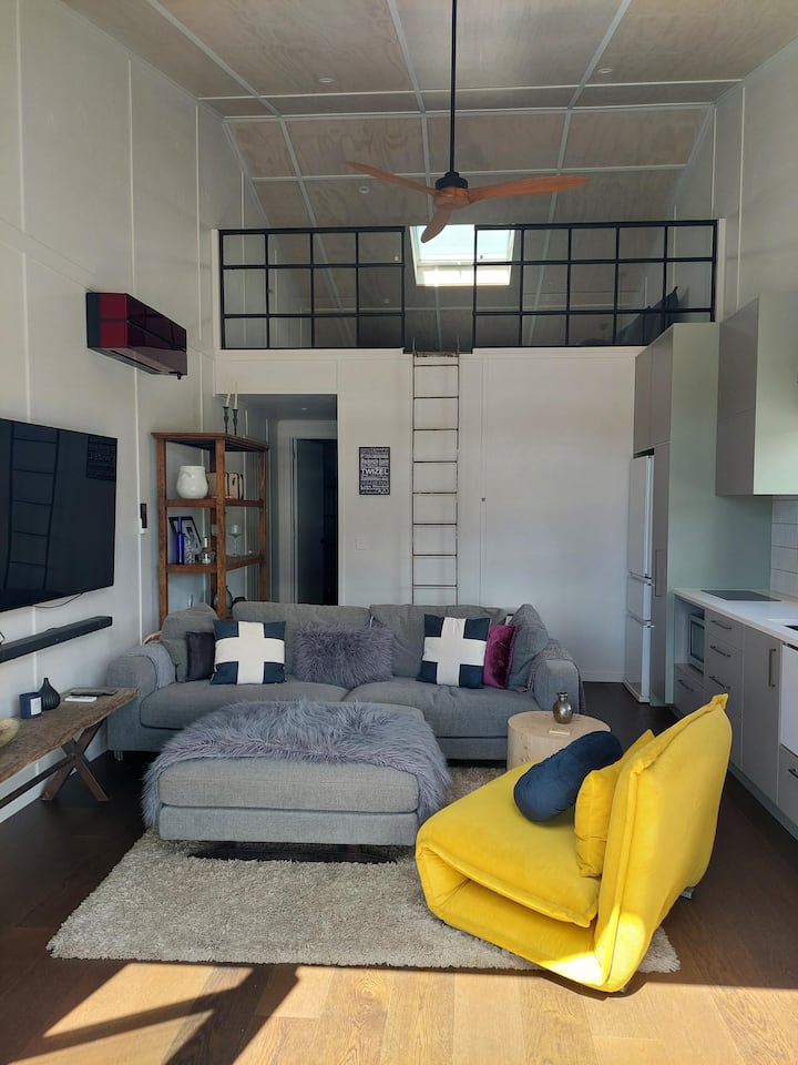 North West Bolt-hole - Twizel