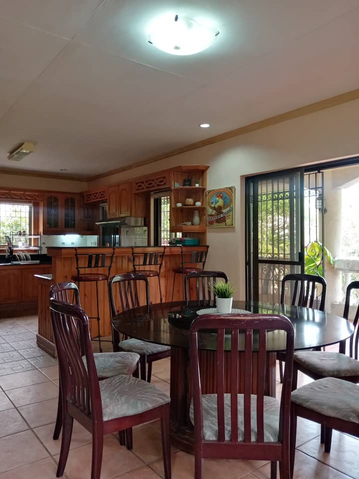 Perfect For Relaxation. - Amadeo