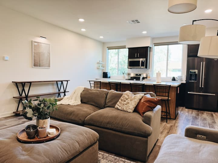 Cozyoasis Home In Prime Location - All Attractions - Buena Park, CA