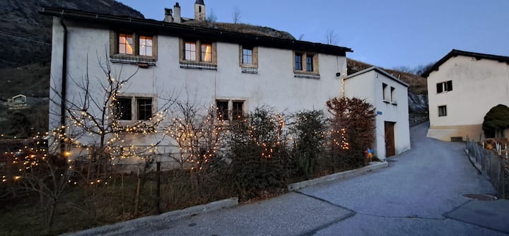 Guesthouse Unter Der Burg - Stalden