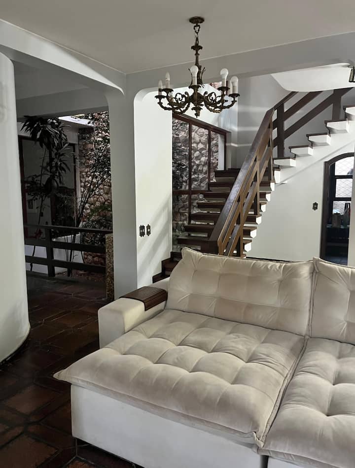 Quarto C/ Varanda E Café Incluso - Brasília
