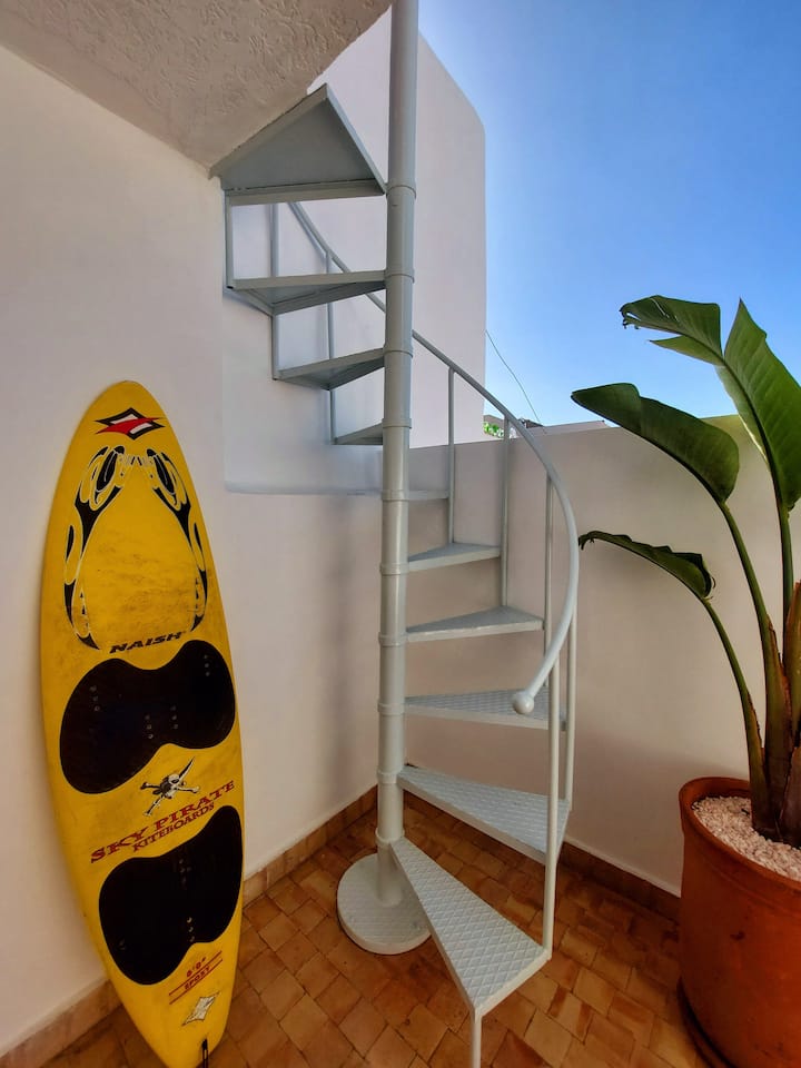 Magnifique Appartement Terrasse - 에사우이라