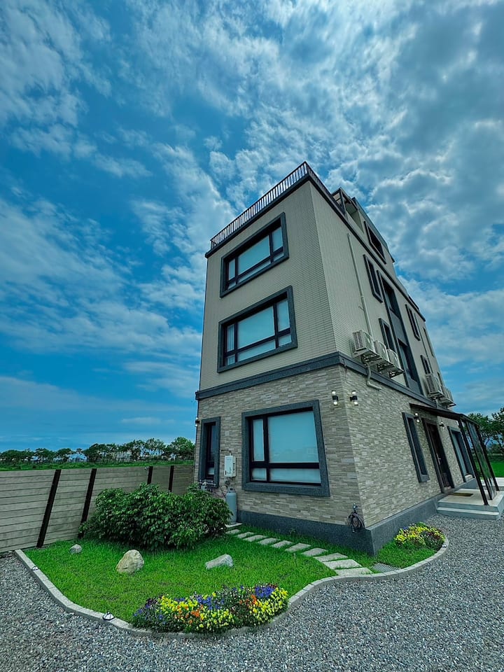 宜蘭包棟*蘭山水月民宿*步道*觀星(1月來逛宜蘭冬山舊河港燈節!) - Yilan County