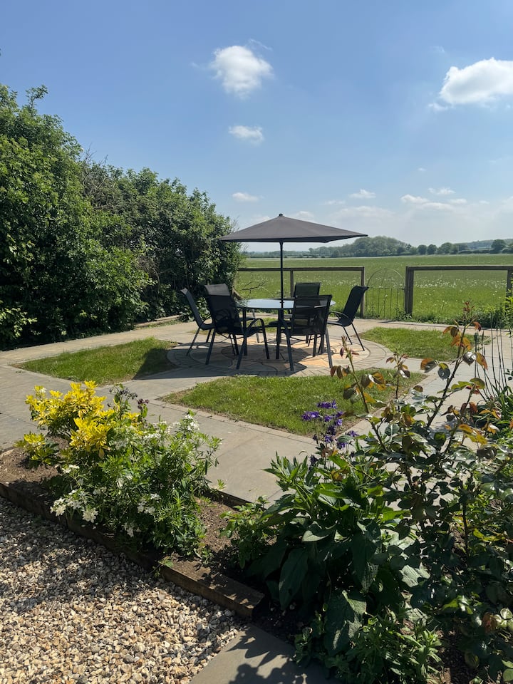 Melrose Place Scenic Cotswolds Stay Near Blenheim - Cotswolds