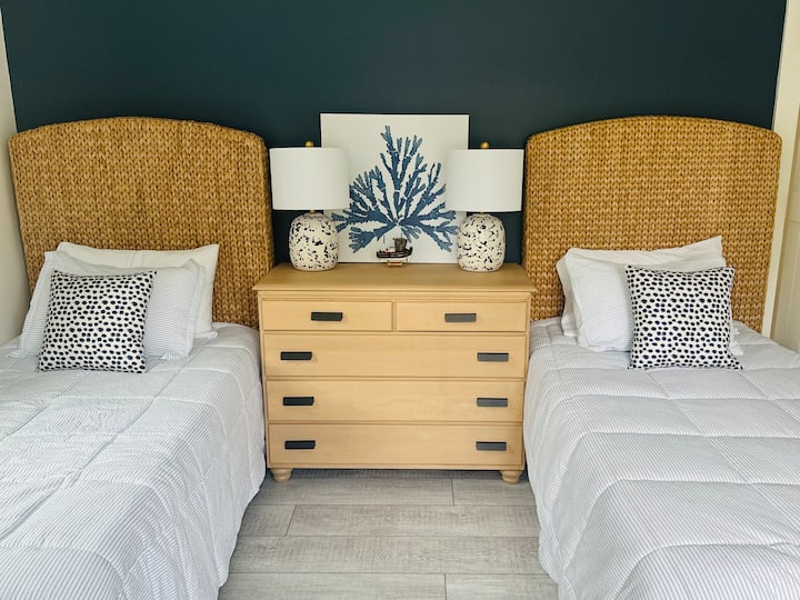 Charming Cape Cod Cottage- Fully Renovated! - Sandwich, MA
