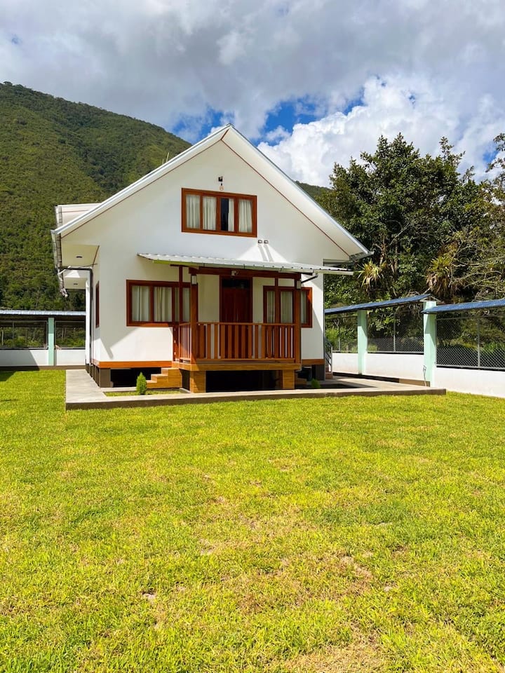 La Casita Blanca ( Primer Piso) - Oxapampa