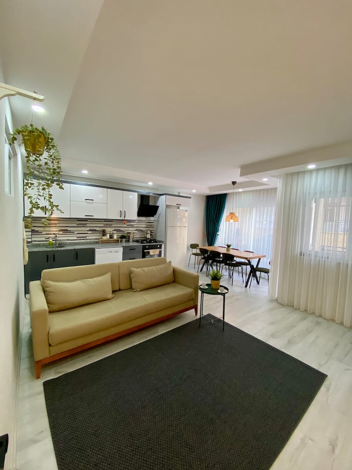 3 Bed Room- Merkezde Geniş Ferah Daire - Türkiye