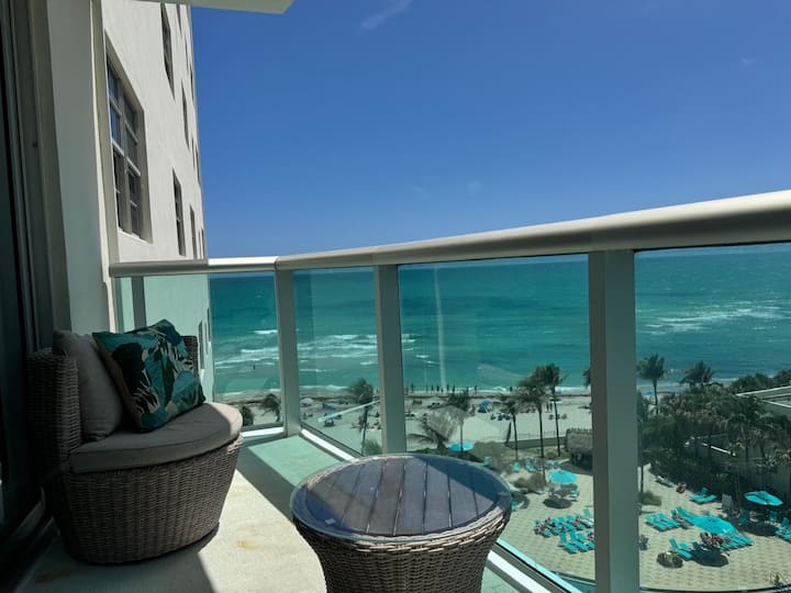Beachfront 2br At The Tides | Great Views - Hollywood, FL