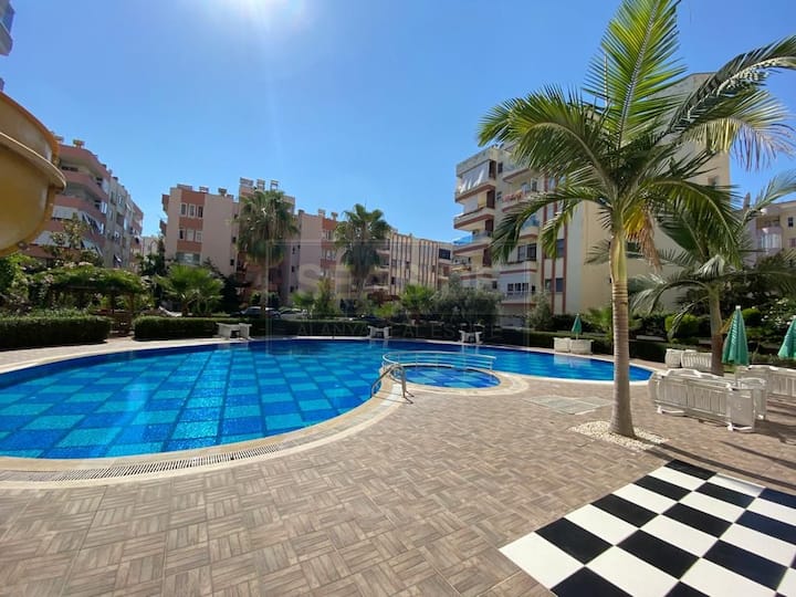 Denize Yakın,aqua Parklı Havuz,lüks Sitede Daire - Mahmutlar