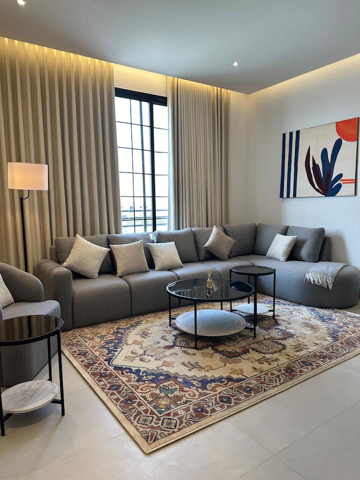 النرجس A- شقة كبيرة فاخرة و مطلة بتصميم أنيق#N 212 - Riyadh King Khalid Airport (RUH)