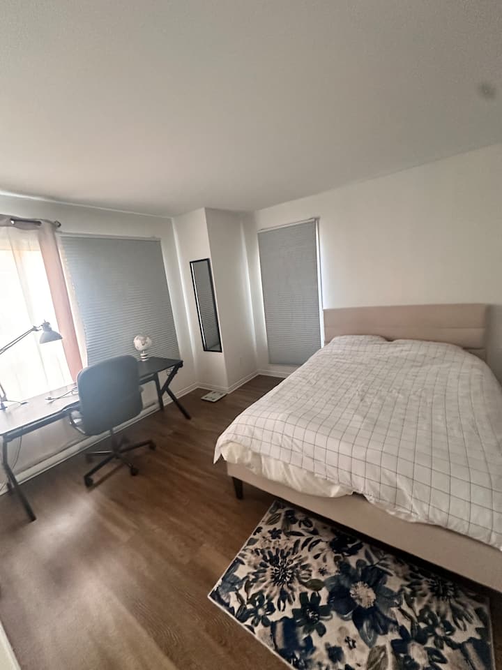 Charming Private Room 5mn To Rem - Brossard