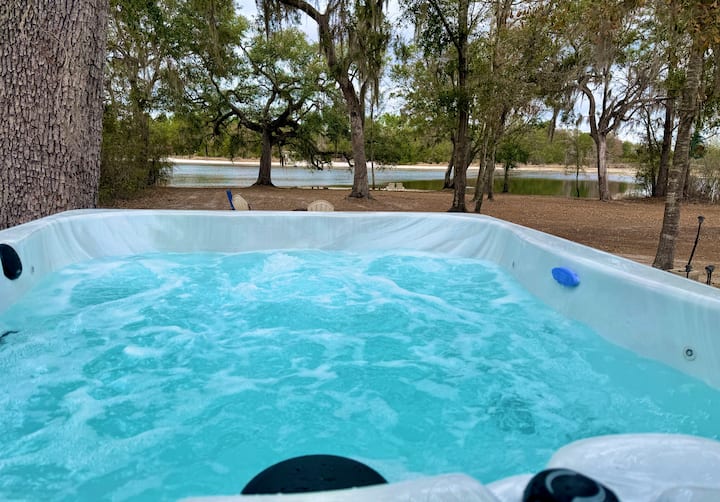 Lakefront Retreat - Pickett Lake - Mayo