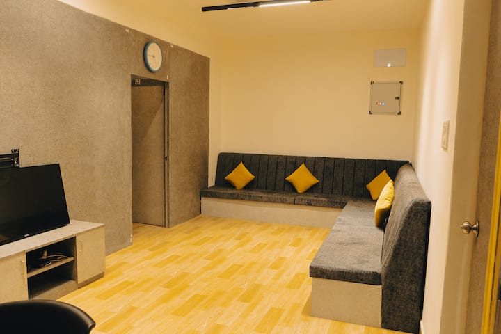 Hostel Stay Near Mylapore, Chennai (Like Gostops) - Chennai