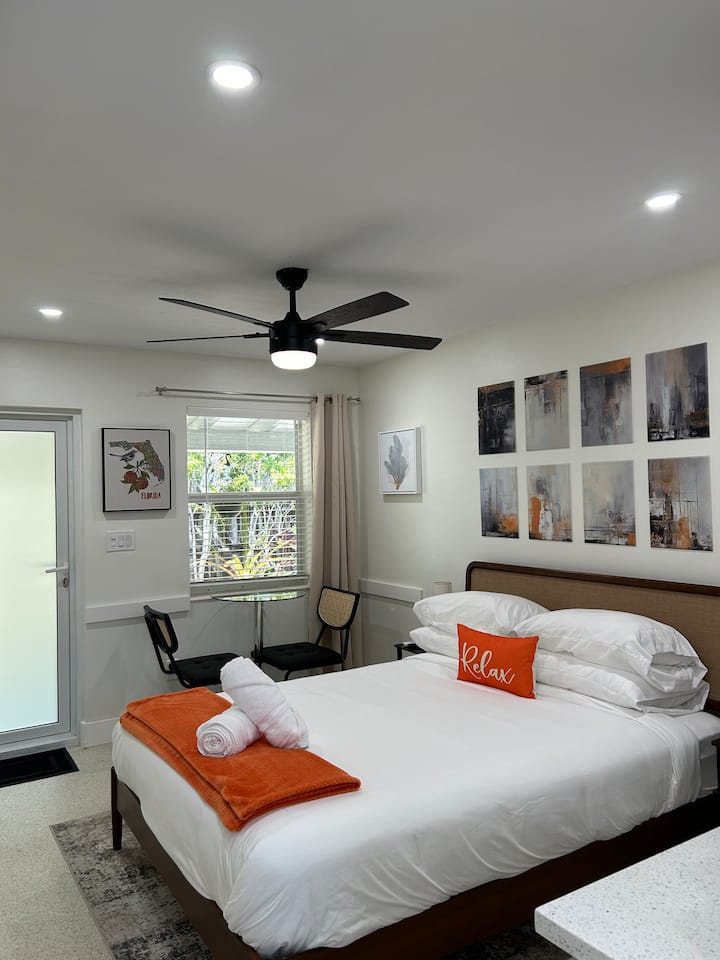 Private Studio In Fort Lauderdale! - Fort Lauderdale, FL