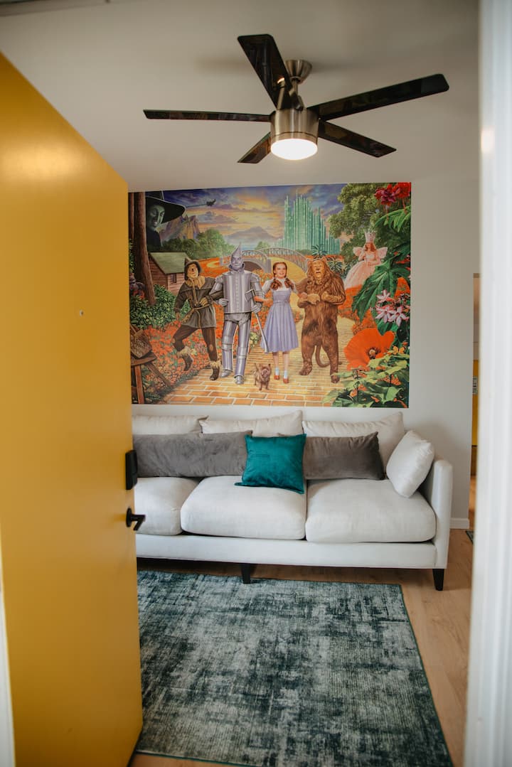 2br Oz Themed Apt | Coffee Bar | Chittenango - Chittenango Falls State Park, Cazenovia
