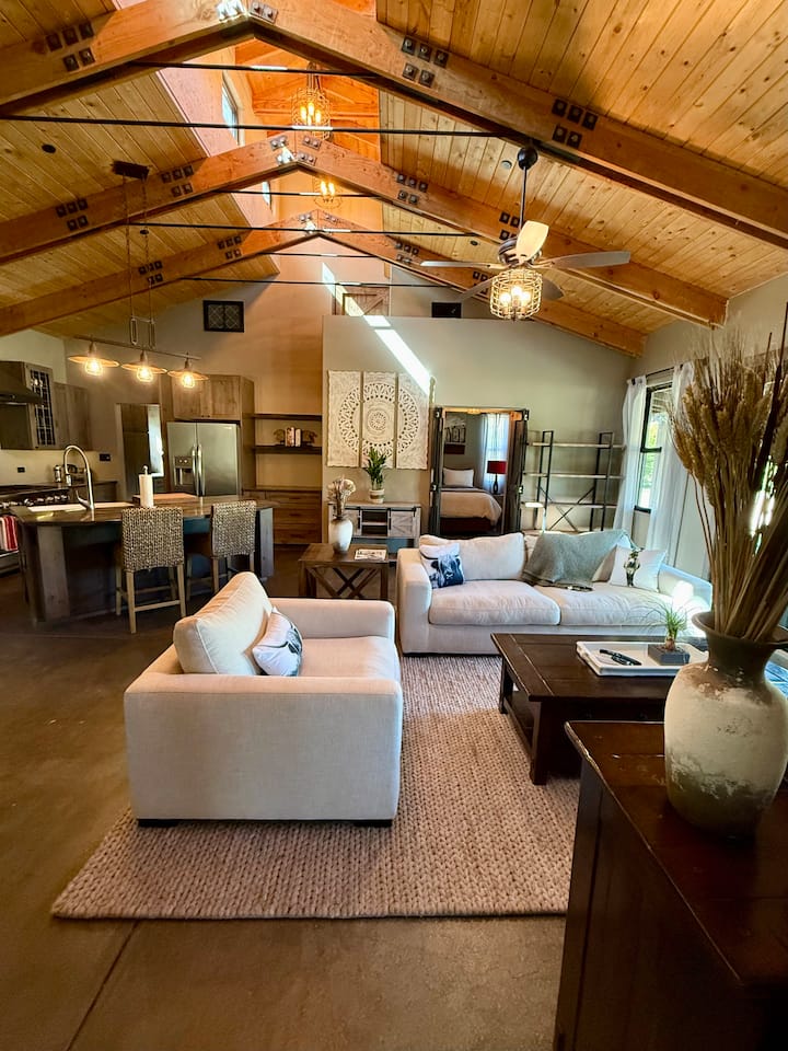A Little Slice Of Heaven! - Moorpark, CA