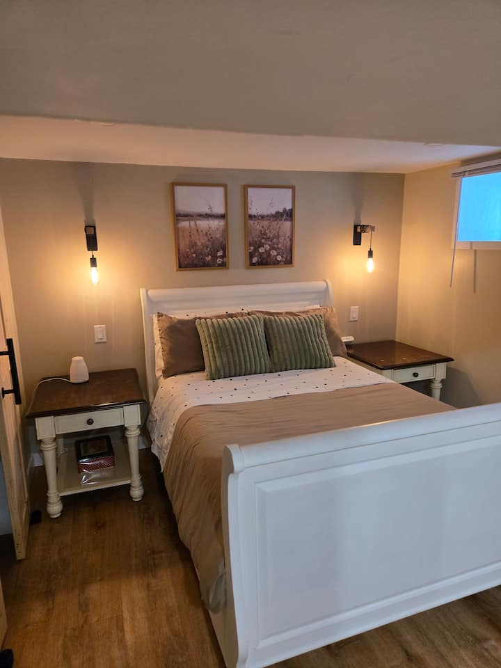 Modern Studio • Near Boston • Tuscan Village - Lawrence, MA