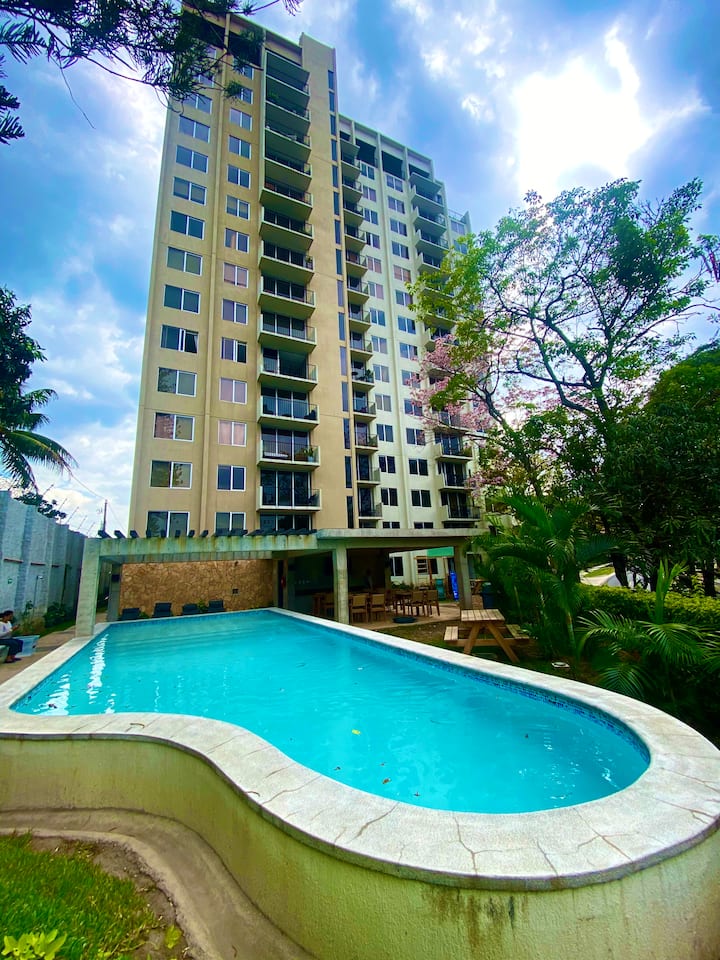 Amplio , Moderno Y Acogedor Apartamento - San Salvador (El Salvador)