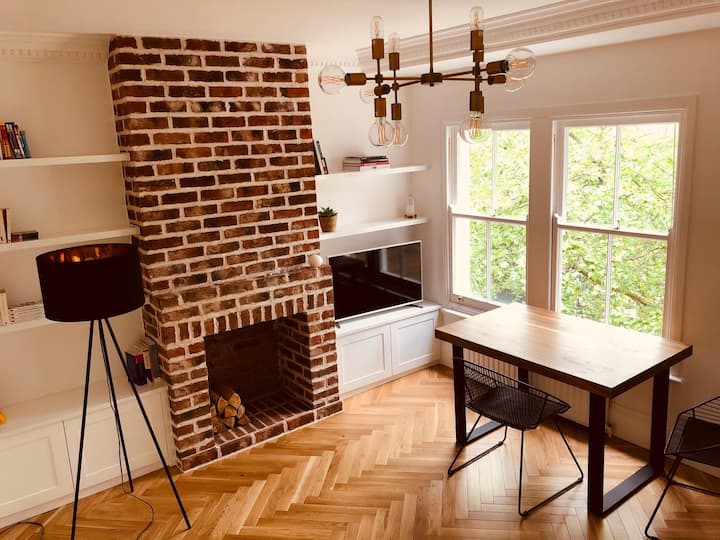 Cosy 2 Bedroom Flat, Earls Court - アールズ・コート