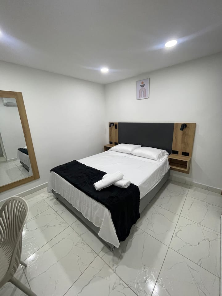 Casa Medellín Poblado Manila 6br/6ba/ac - Medellín