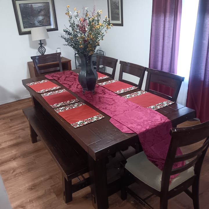 Alma's Place - Red Bluff, CA