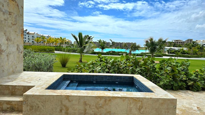 Private Jacuzzi With Access To A Crystal Lagoon. - Punta Cana