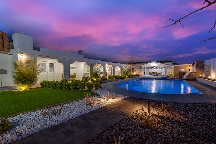 Modern Serene Home 5x4 Pool+spa, Gym, Waterfall - Las Vegas, NV