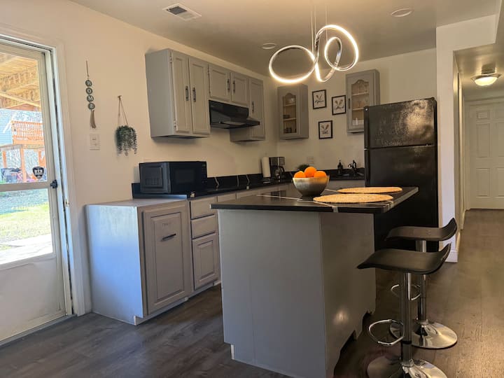 Cozy Apt. Near Dc & Mgm Casino - Oxon Hill, MD