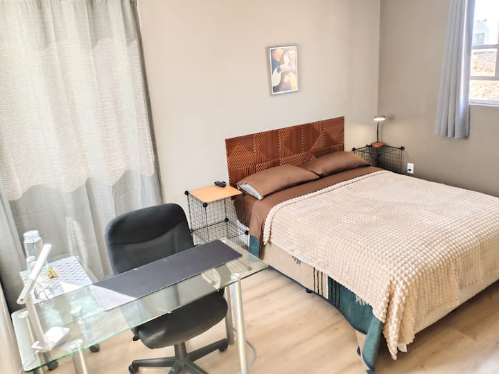 Comfortable Queen Room In A Quiet And Zafe Zone - Pachuca