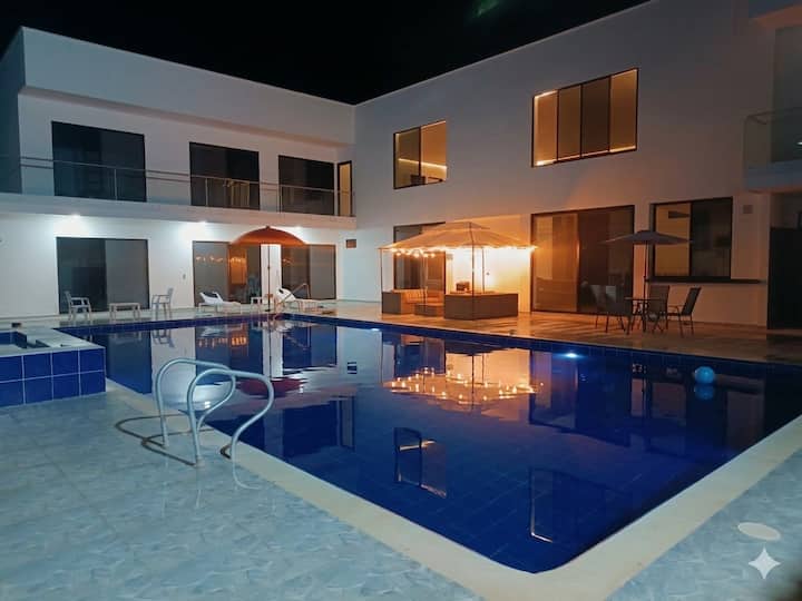 Quintamelgar 12habitacion12baños Conairea/c 39pers - Melgar