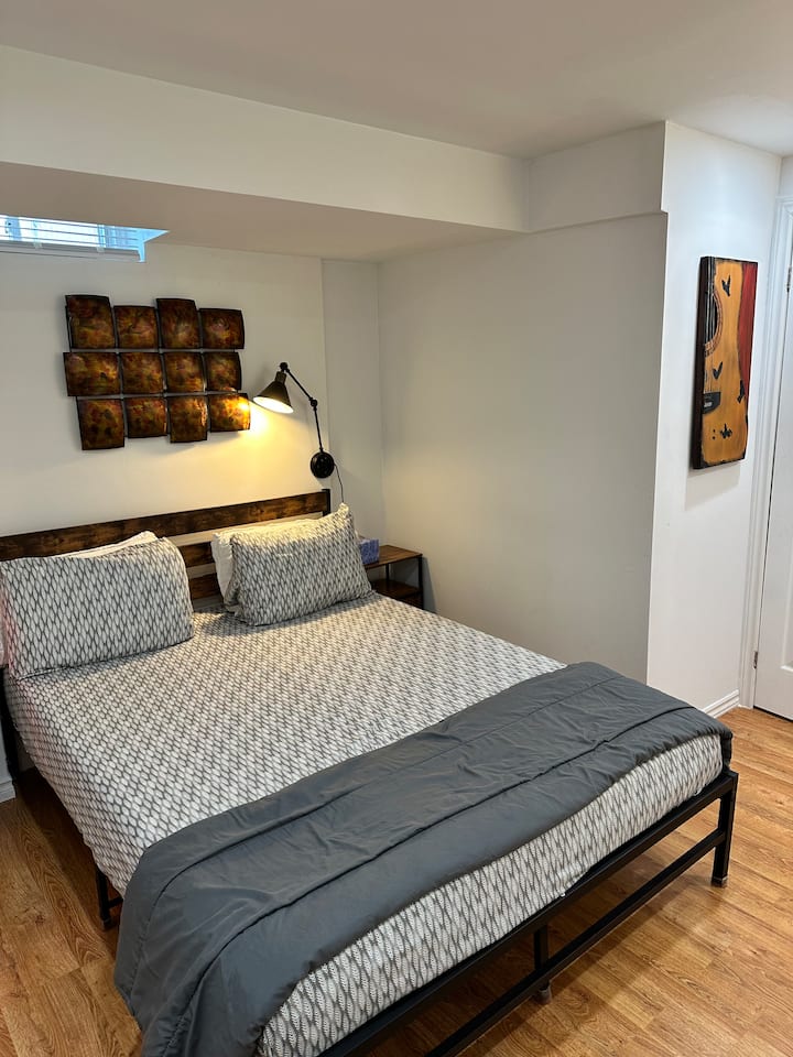 1 Bed, Bath & Kitchen Basement Available Monthly - 亞積士