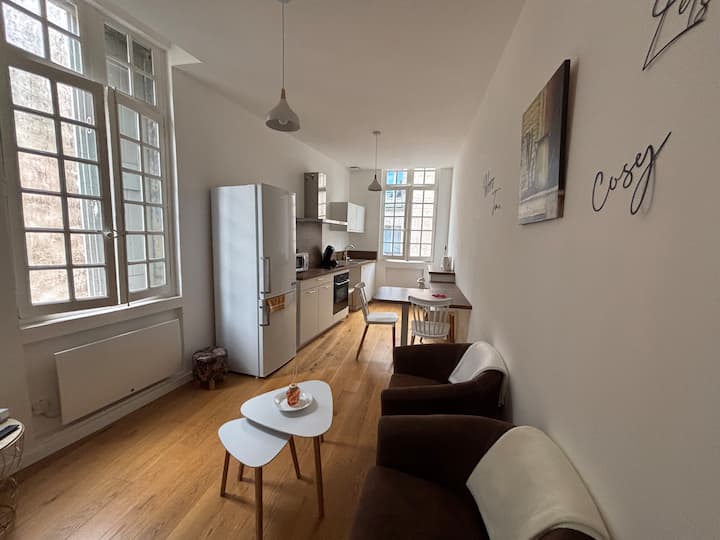 Beau Duplex  En Centre Ville - Pézenas