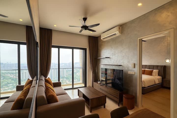 Luxury Top Floor - Lucentia - Gym Pool Sauna - Kuala Lumpur