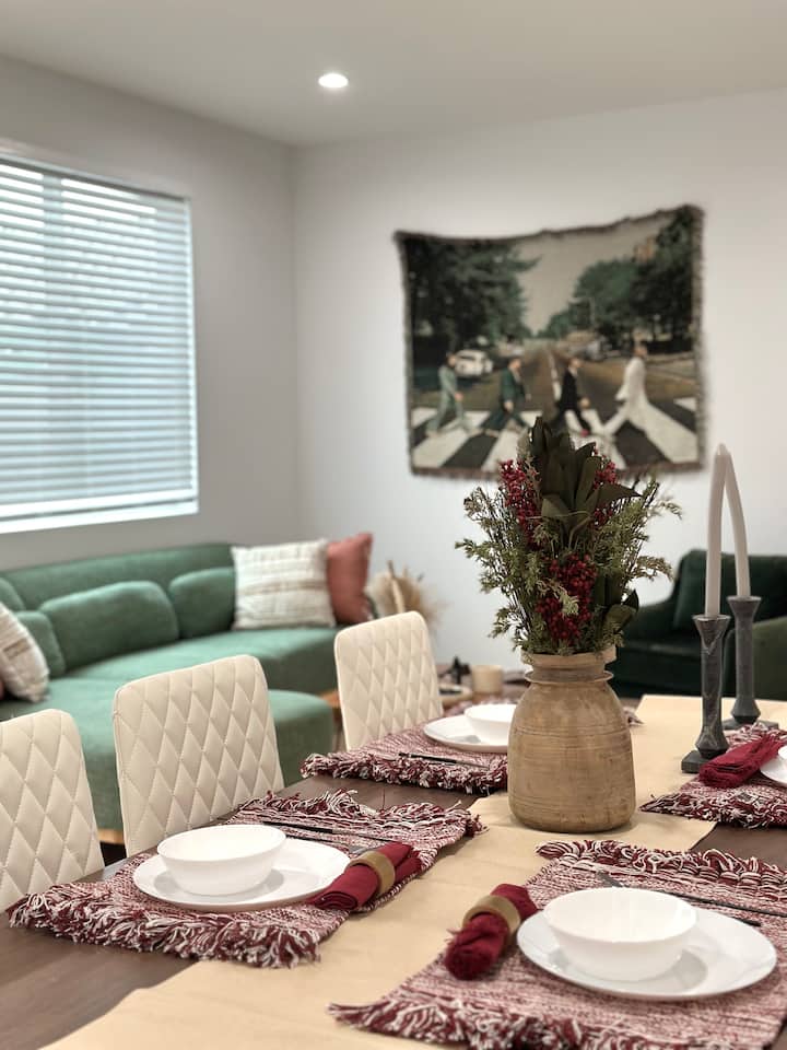 4 Bed New/pet Friendly/with Garage Close To Disney - 롤랜드 헤이츠