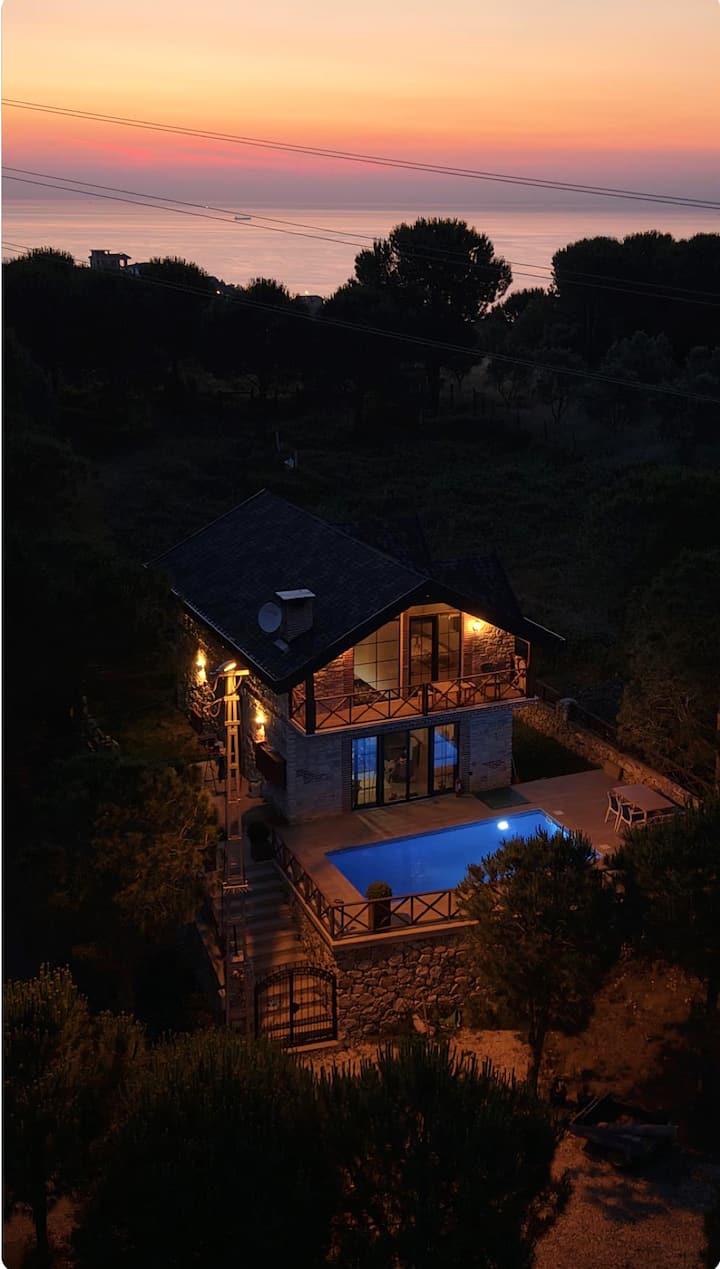 Esen Dağ Evi - Selimiye