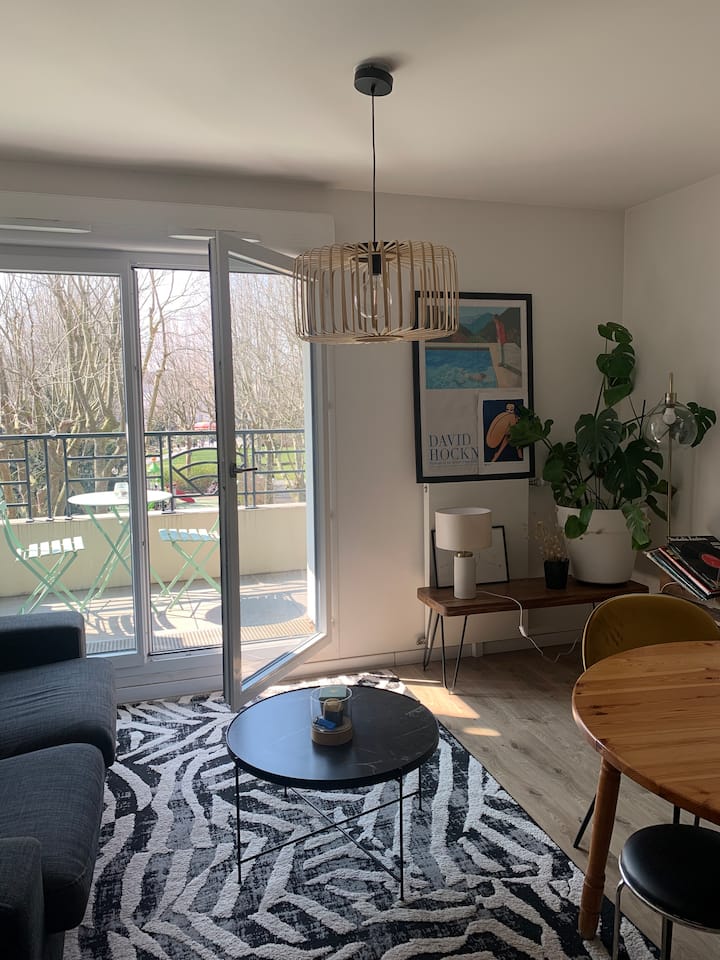 T3 Cosy Avec Balcon | Proche Métro Et Paris - Paris 20e Arrondissement