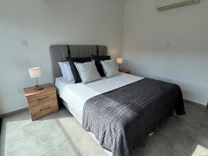 Girne Central One Bed Apartment - Girne