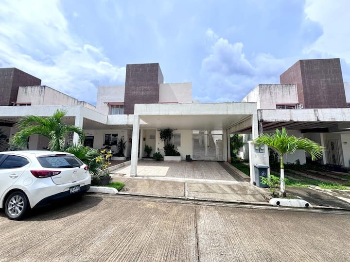 Villa Serena - Panama
