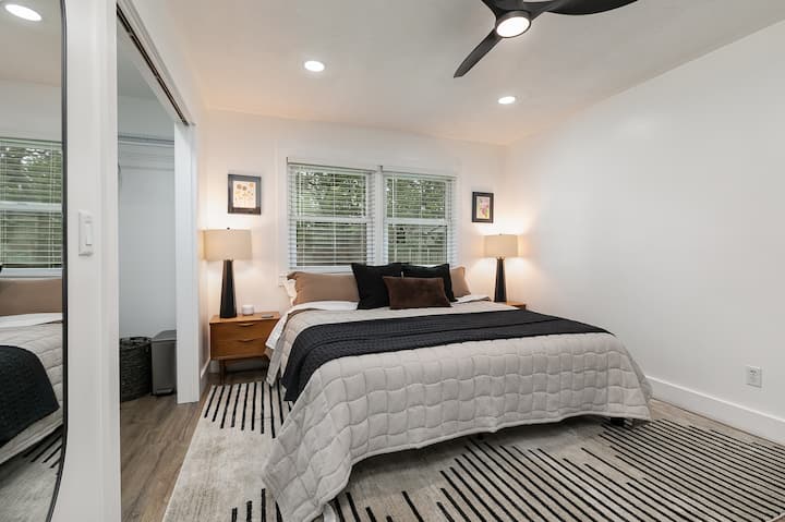 Modern Rountree Home - Springfield
